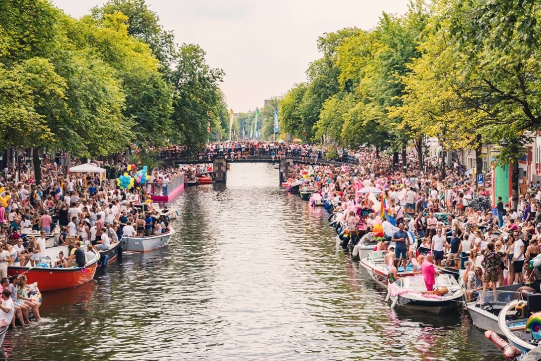 Gay Pride Amsterdam 2018: Best Canal Parade Pics | Coupleofmen.com
