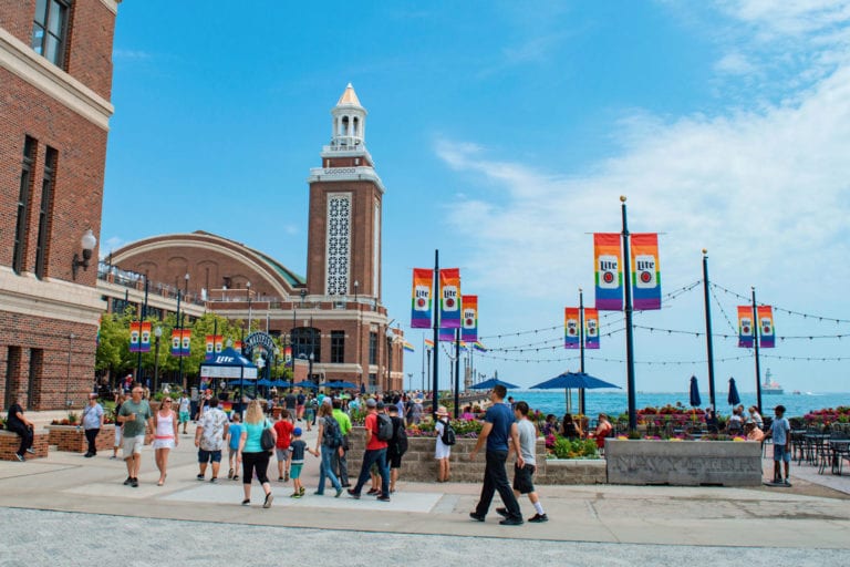 Gay Chicago City Guide: Pride & Gay Neighborhoods | Coupleofmen.com